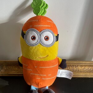 Despicable Me Minion Carrot Illumination Stuffed Animal Plush Toy Kids ...