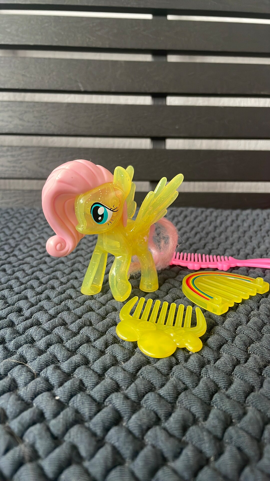 Hasbro Yellow My Little Pony Honey Rays Rooted Hair and Comb Set Size 3 ...