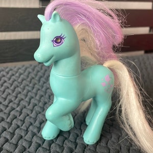 1997 Hasbro Blue My Little Pony Purple Eyes Brushed Hair Action Figure ...