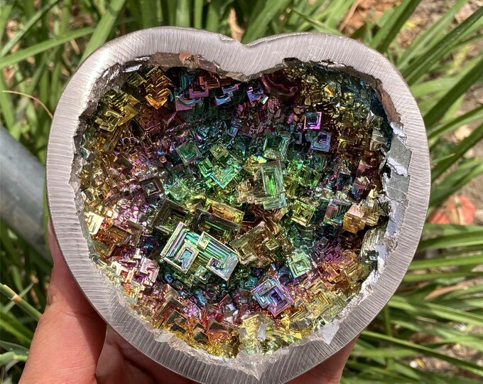 Big Hollow Half Sphere Full of Super Symmetrical BISMUTH Crystals 428gr ...