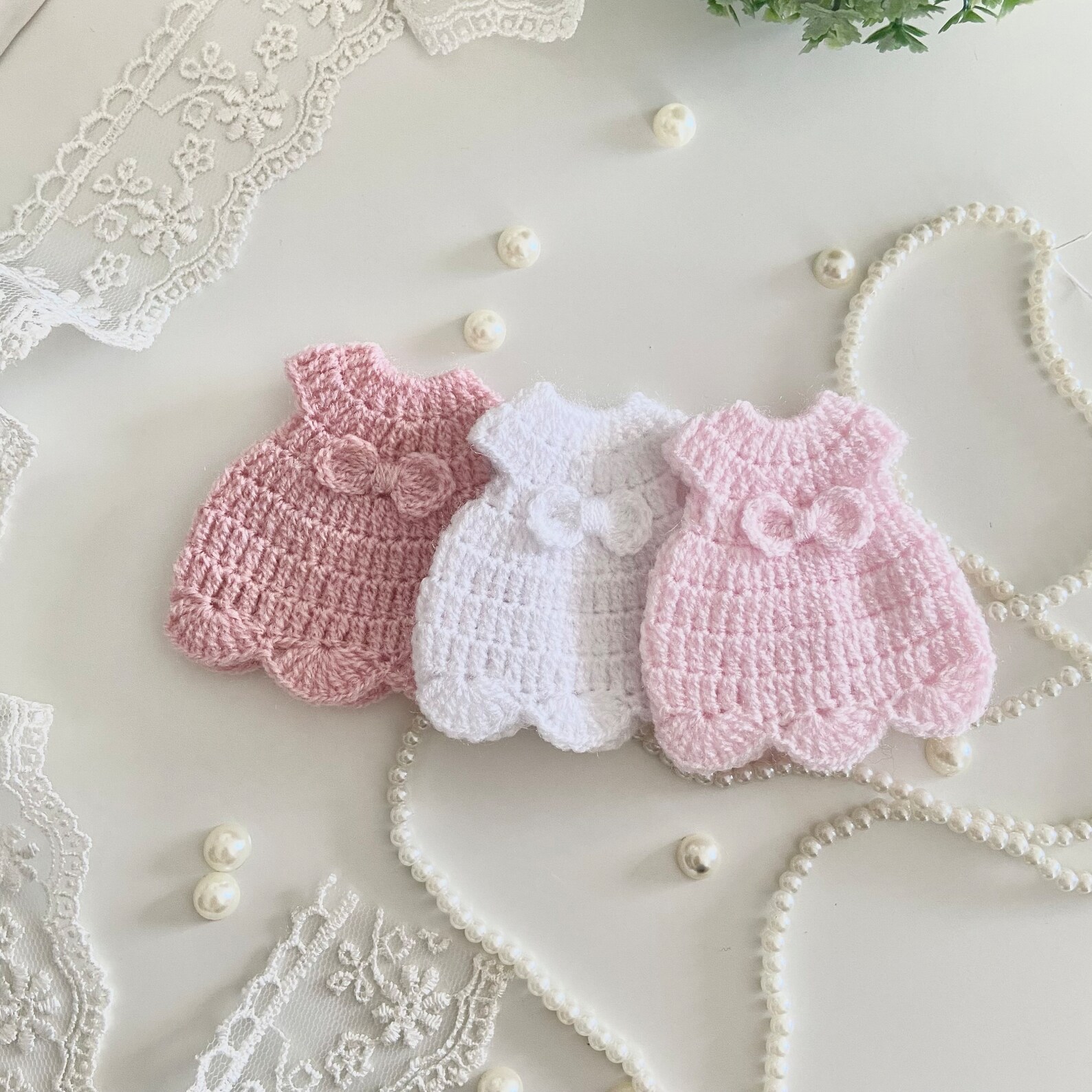 3 Mini Crocheted Dresses,crocheted Applique,scrapbook Applique ...