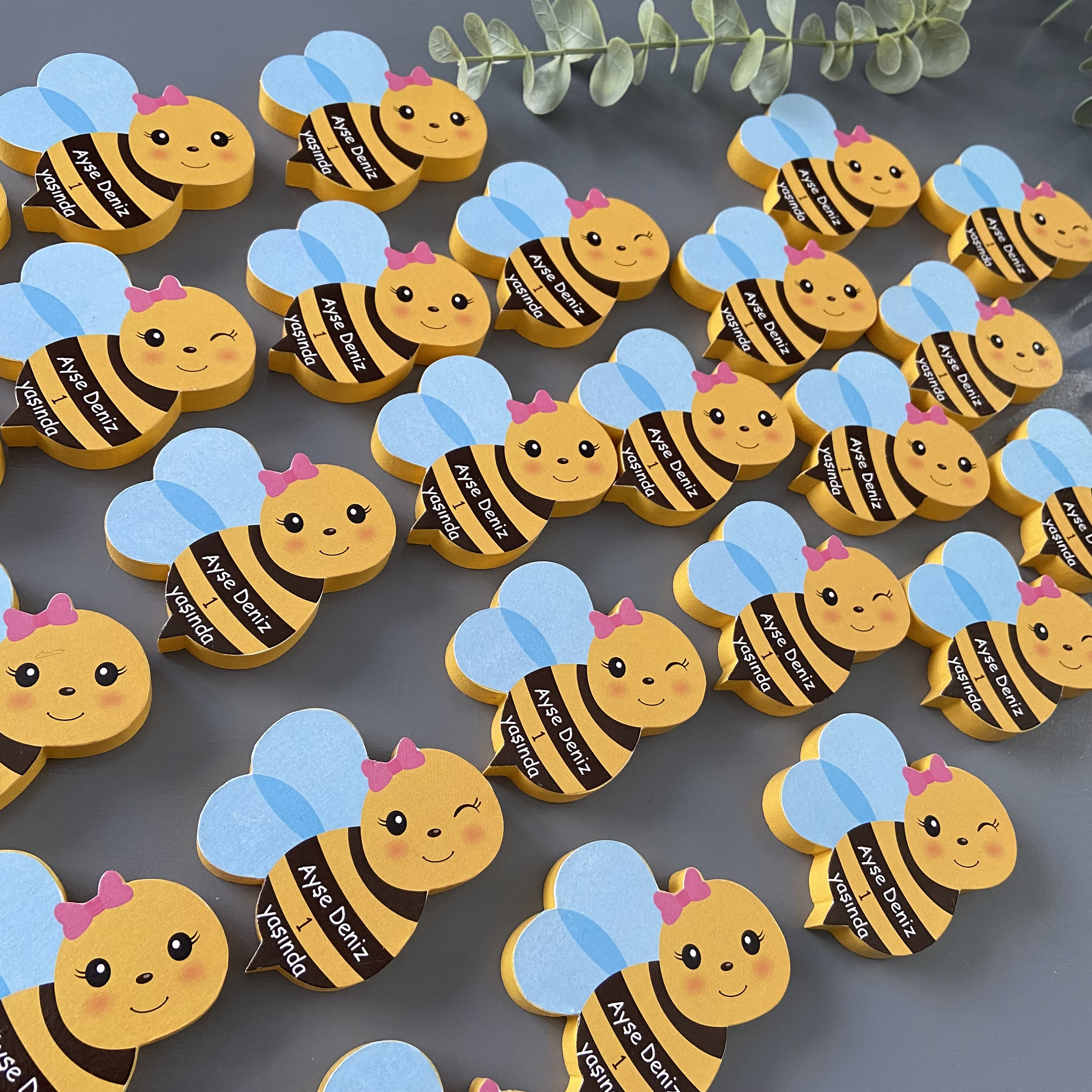 Bee Party Favor Magnetsbee Party Gift or Favor Bee Baby - Etsy