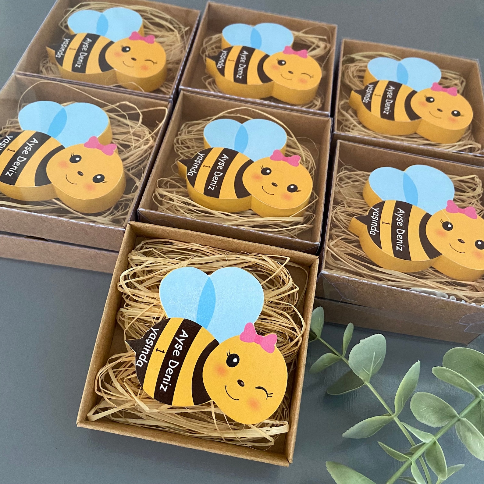 Bee Party Favor Magnetsbee Party Gift or Favor Bee Baby - Etsy