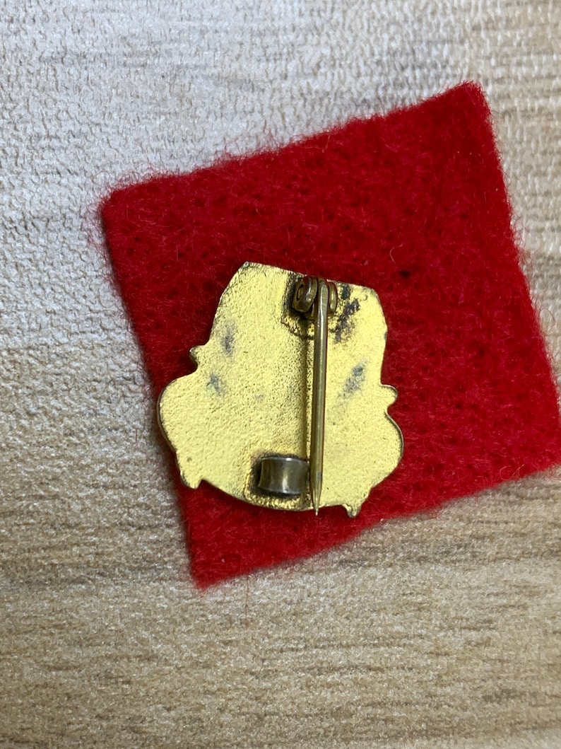 Vintage Mcmaster University Pin - Etsy