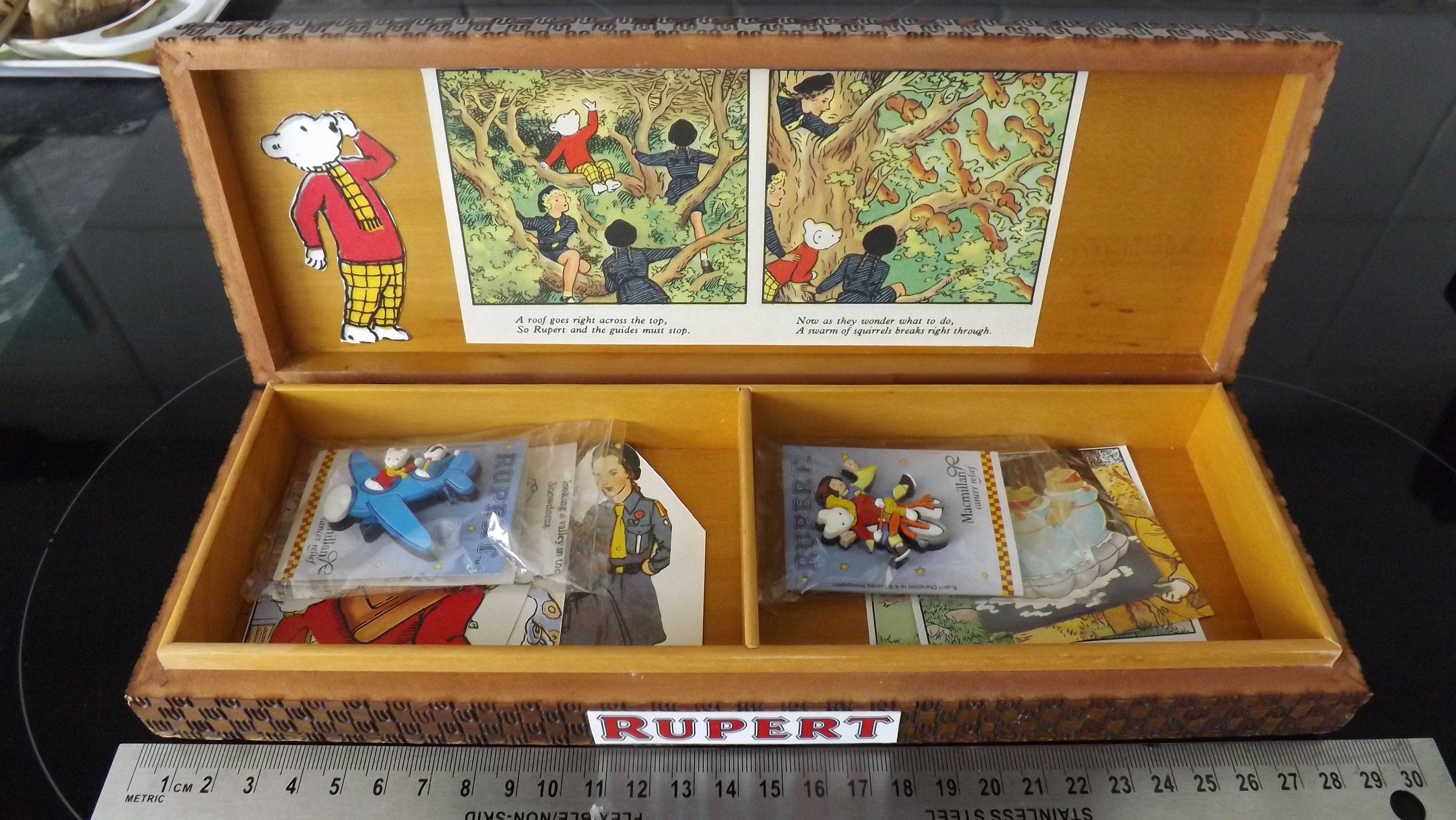 Rupert & Friends Trinket Box. With 2 Rubber Rupert Badges. 28x10cm ...