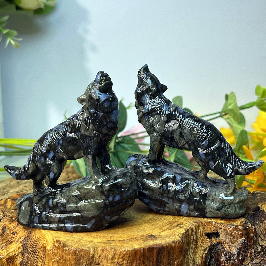 Natural Hand Carved Llanite Wolf, Quartz Crystal Animal, Mineral ...