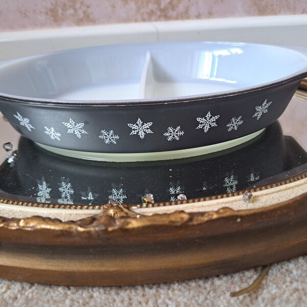 Pyrex Snowflake - Etsy