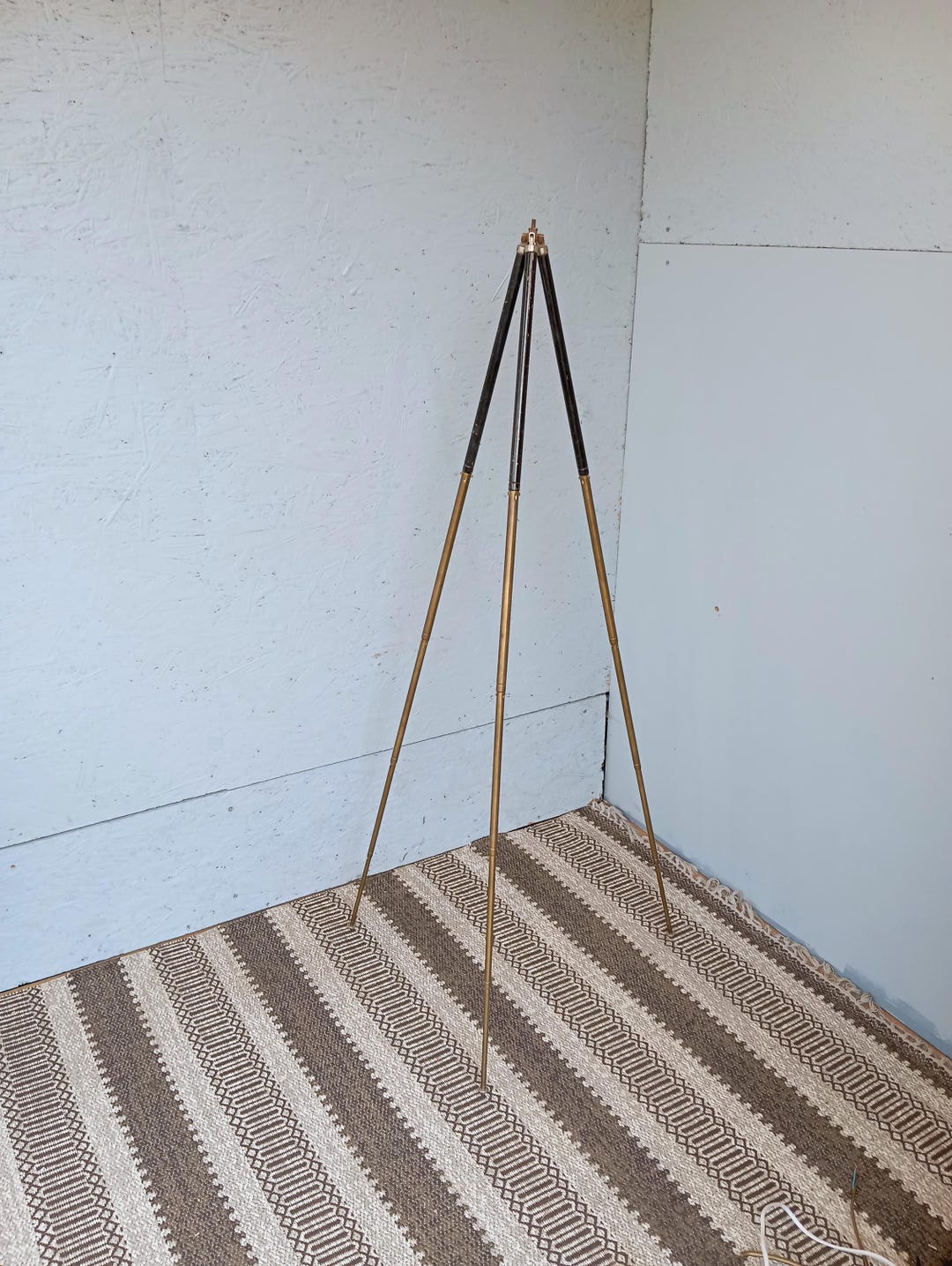Vintage Brass Camera Tripod: 1920s Extendable Metal Stand - Etsy