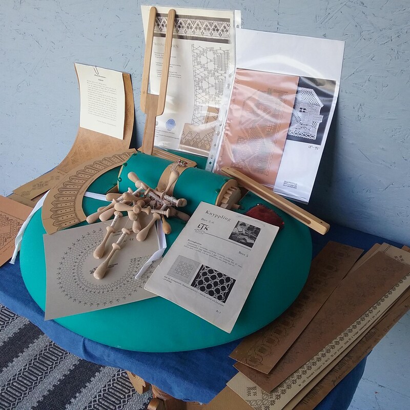 Vintage Lace Pillow - Etsy