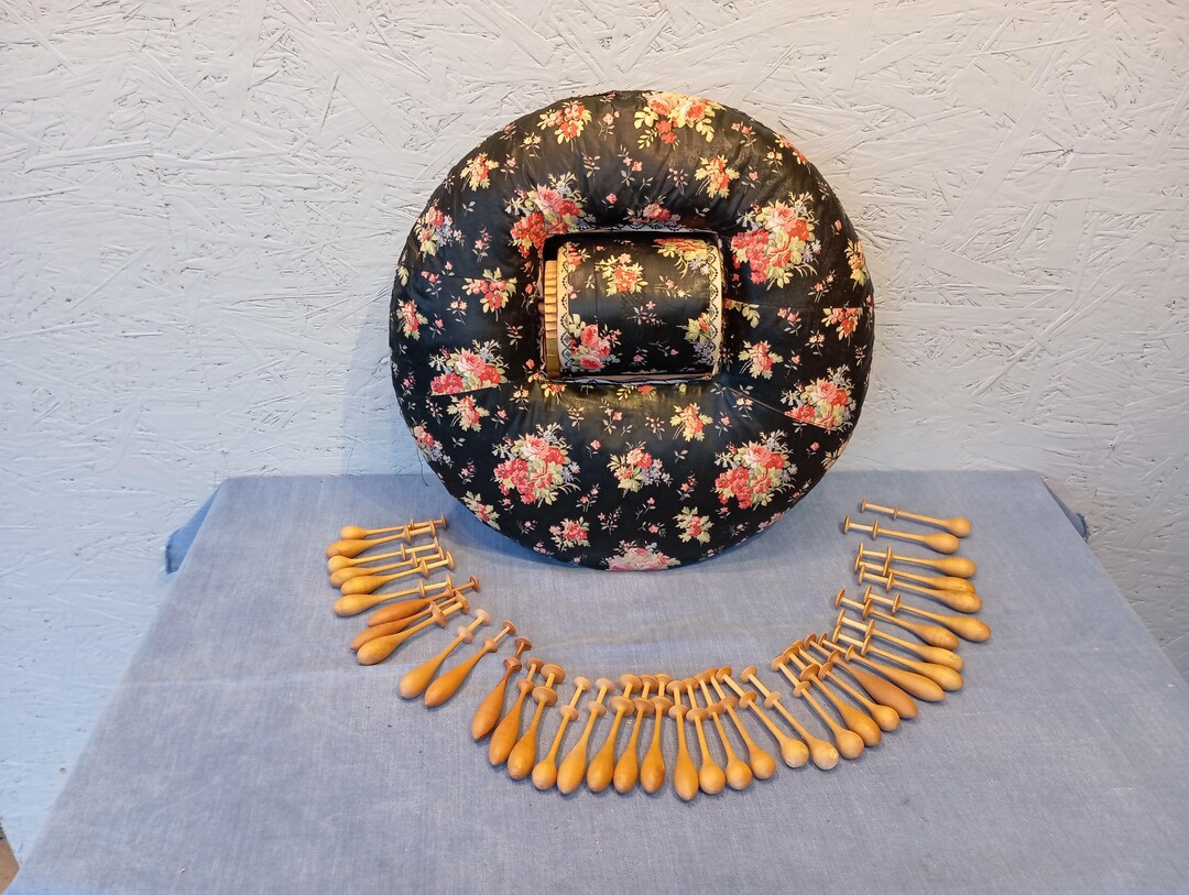 Knyppling - Swedish Block Lace Making Set, Cushion With Rotating ...