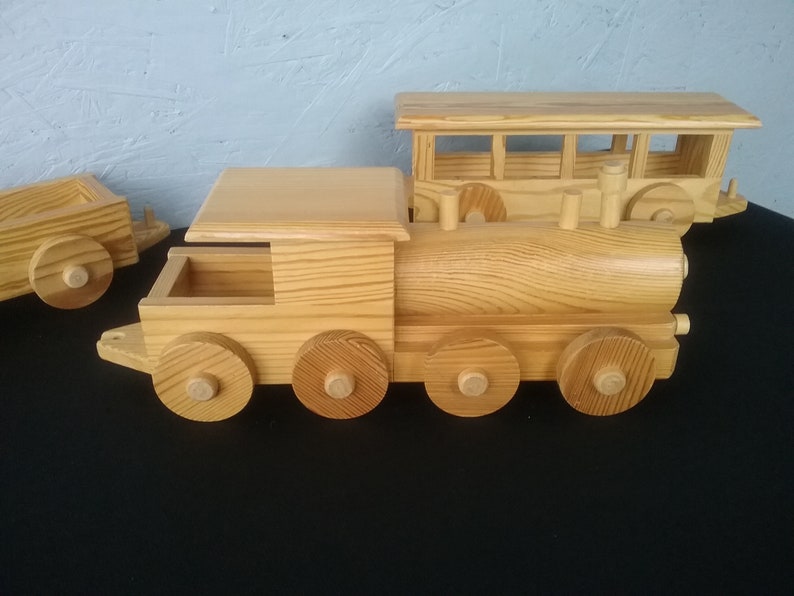 Long 90-centimetre Wooden Wheeled Train With Carriages, Handmade Gift ...