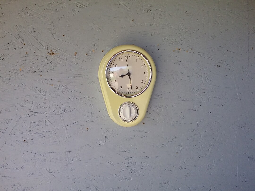 Vintage Kitchen Wall Clock With Cooking Timer, Vintage Kitchen Decor ...