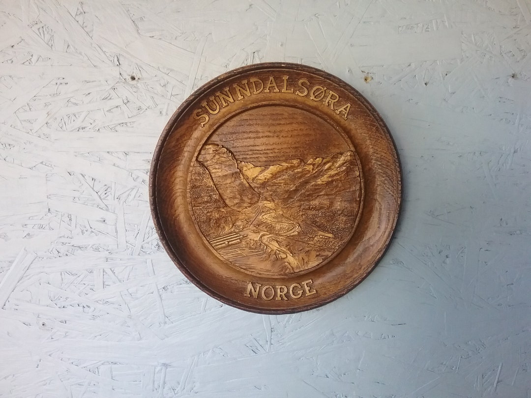 Norwegian Hand Carved Wall Plate, Sunndalsøra Souvenir, Scandinavian ...