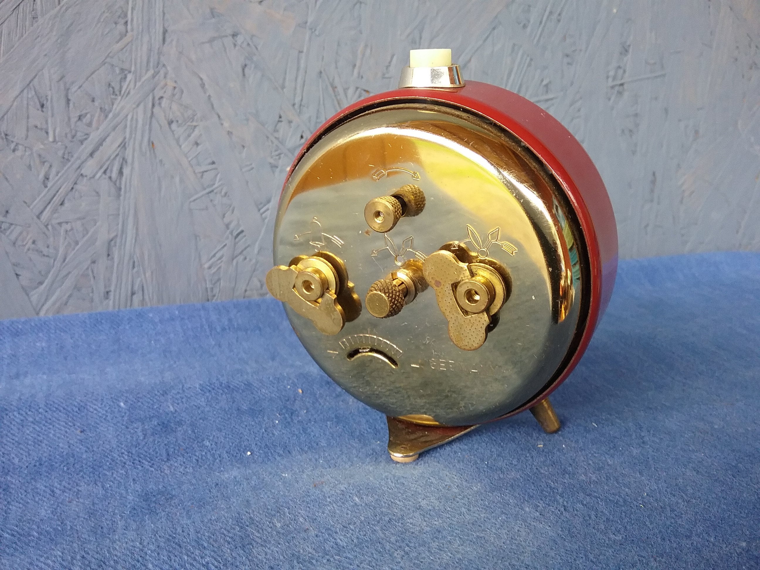 Junghans Cavalier Table Clock, Vintage Mechanical Clock, Gold Burgundy ...