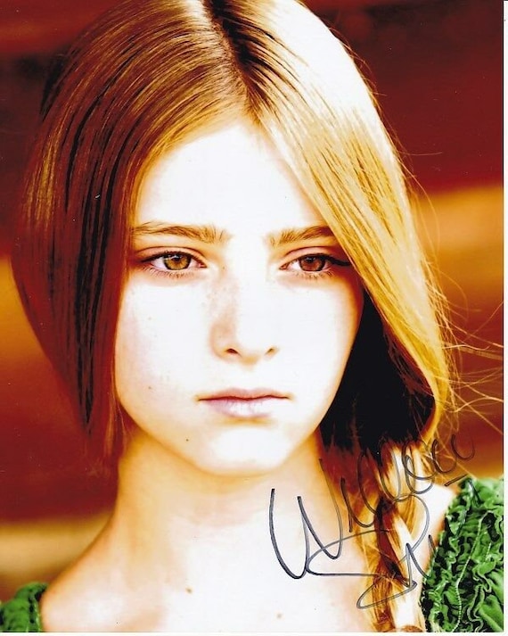 Willow Shields Signed Autographed Photo the Hunger Games | Etsy