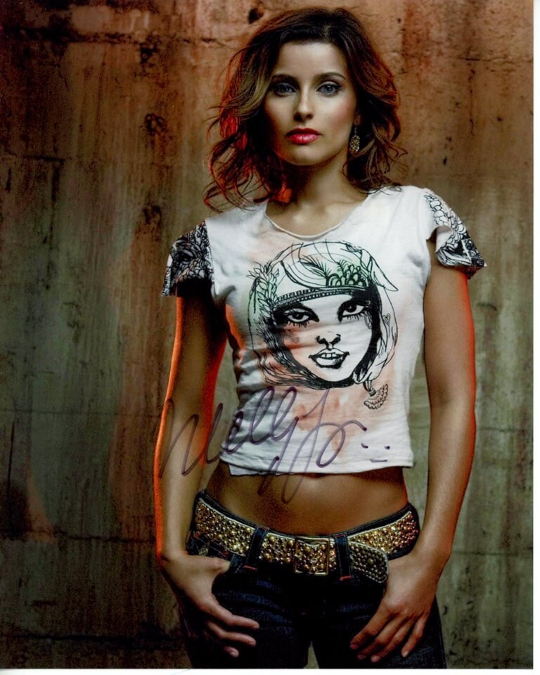 Nelly Furtado Signed Autographed 8x10 Photo - Etsy