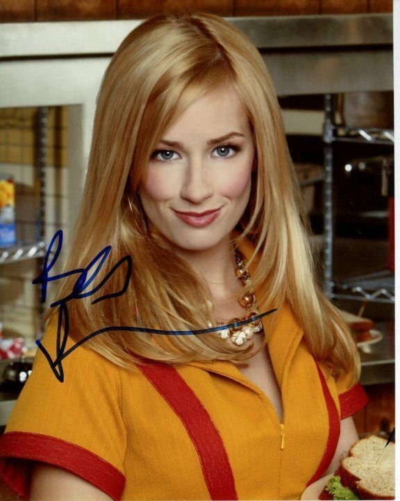 Beth Behrs Signed Autographed 8x10 2 Broke Girls Caroline Channing ...
