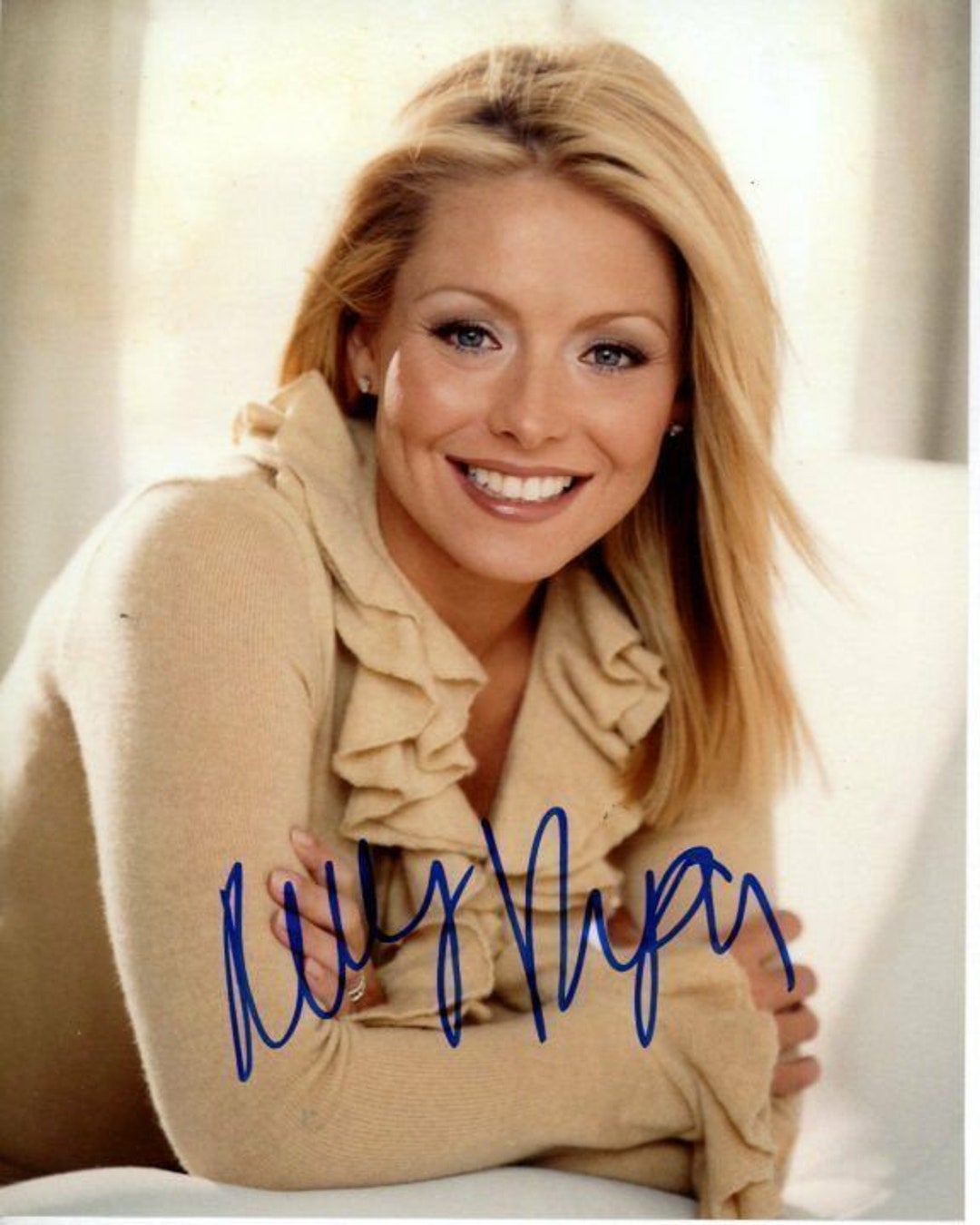 Kelly Ripa Signed Autographed Photo - Etsy