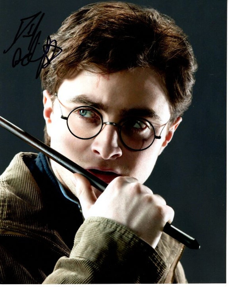 Daniel Radcliffe Signed Autographed 8x10 Harry Potter Photo - Etsy