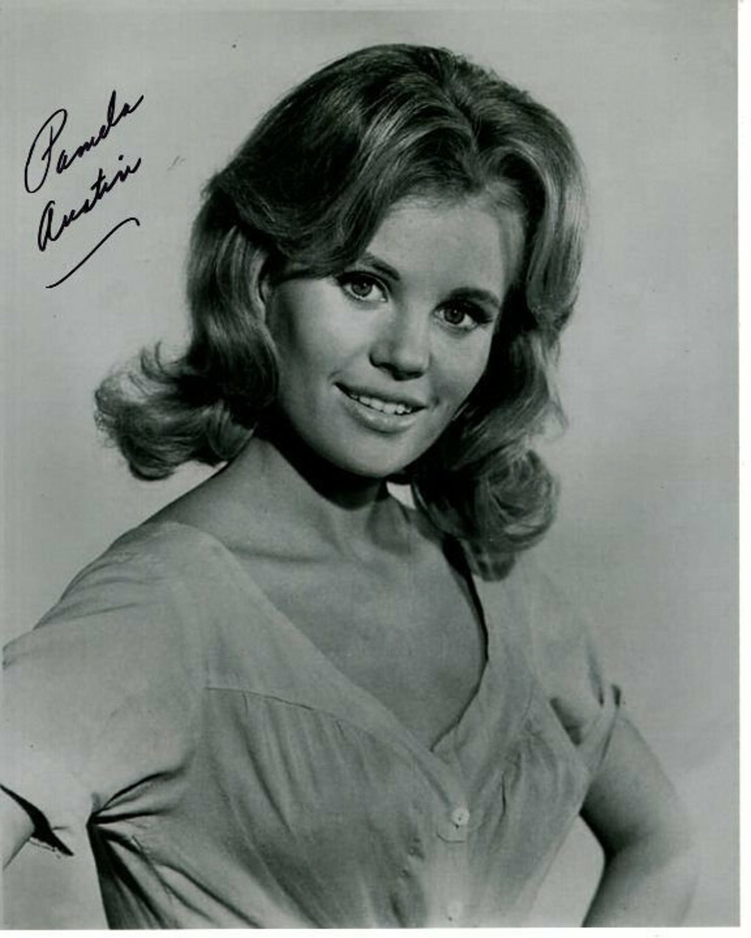 Pamela Austin Signed Autographed 8x10 Photo - Etsy