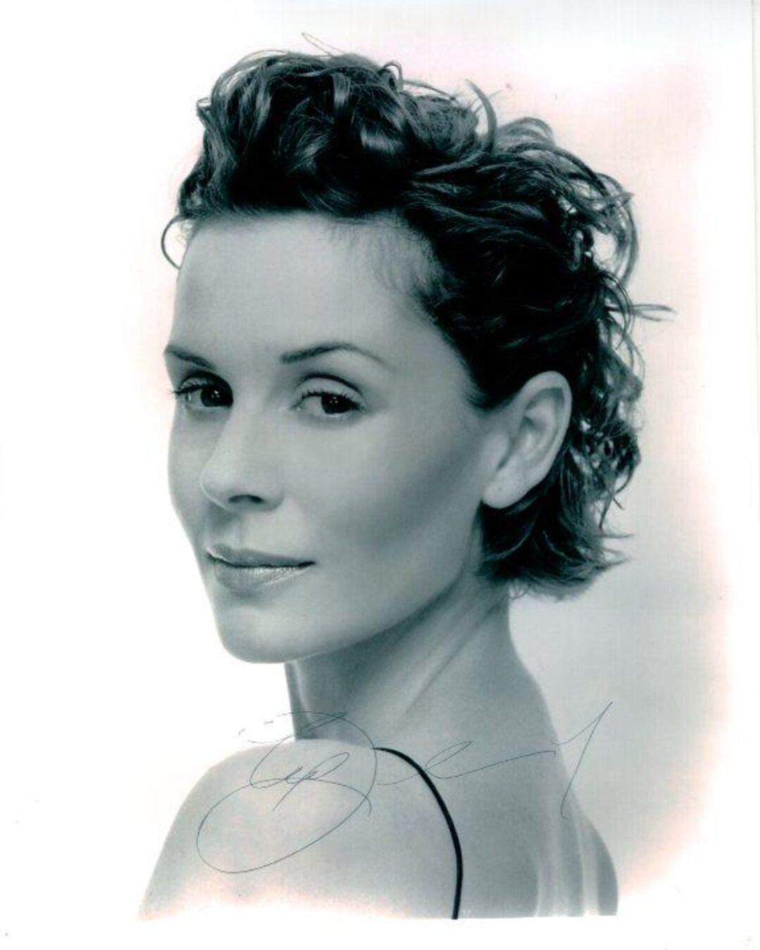 Embeth Davidtz Signed Autographed 8x10 Photo - Etsy