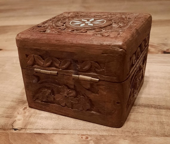 Carved Lidded Wood Box Inlaid Bone Square Hans Made i… - Gem