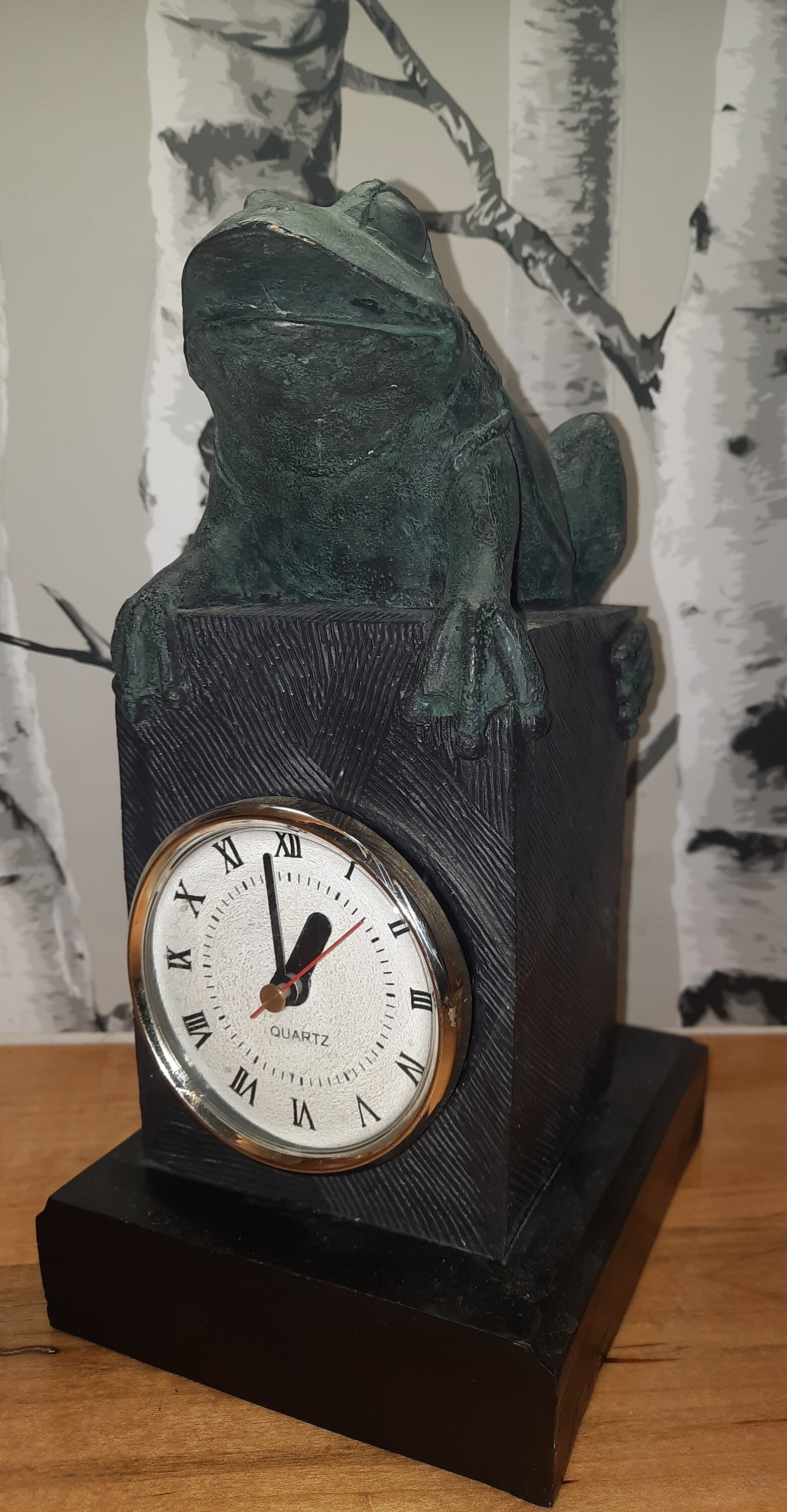 Bullfrog Mantle Clock Black Column Base, Verdes Frog Vintage 1990s - Etsy