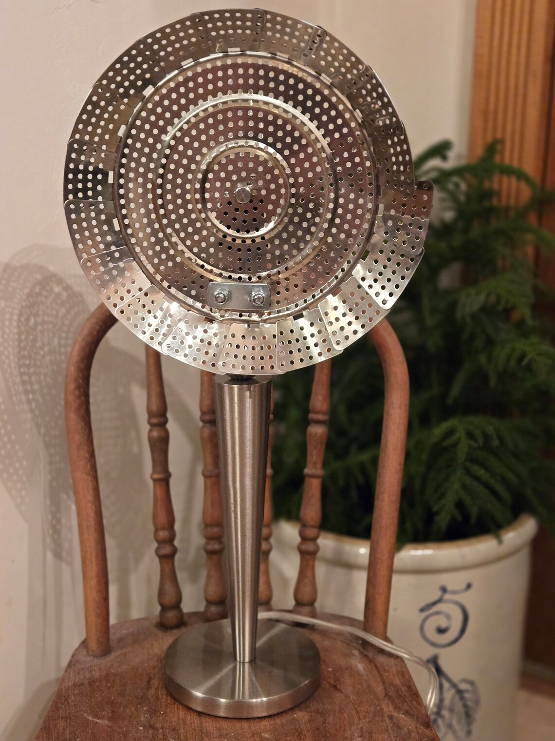 Stainless Steel Vegetable Steamer Flower Tabletop Lamp Vintage ...