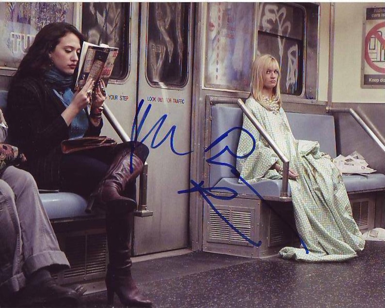 Kat Dennings & Beth Behrs Signed Autographed 8x10 2 Broke Girls ...