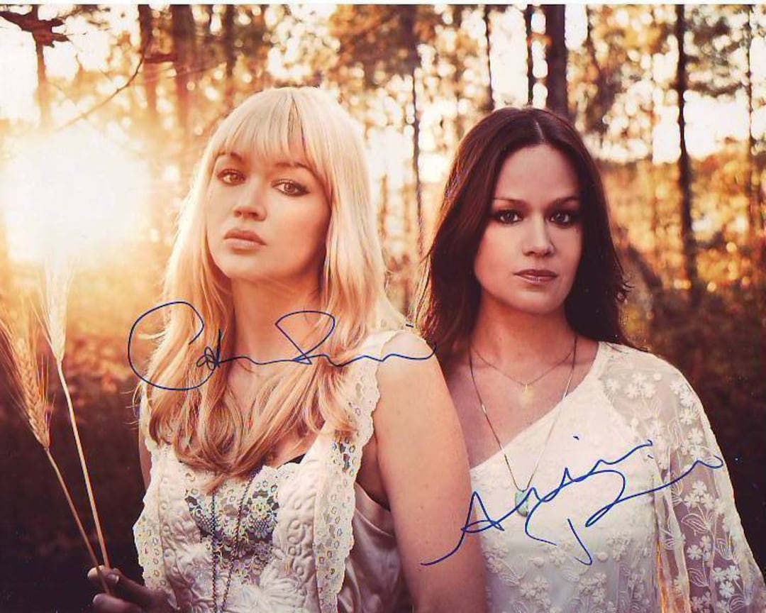 The Pierces ( Allison & Catherine ) Signed Autographed 8x10 Photograph ...