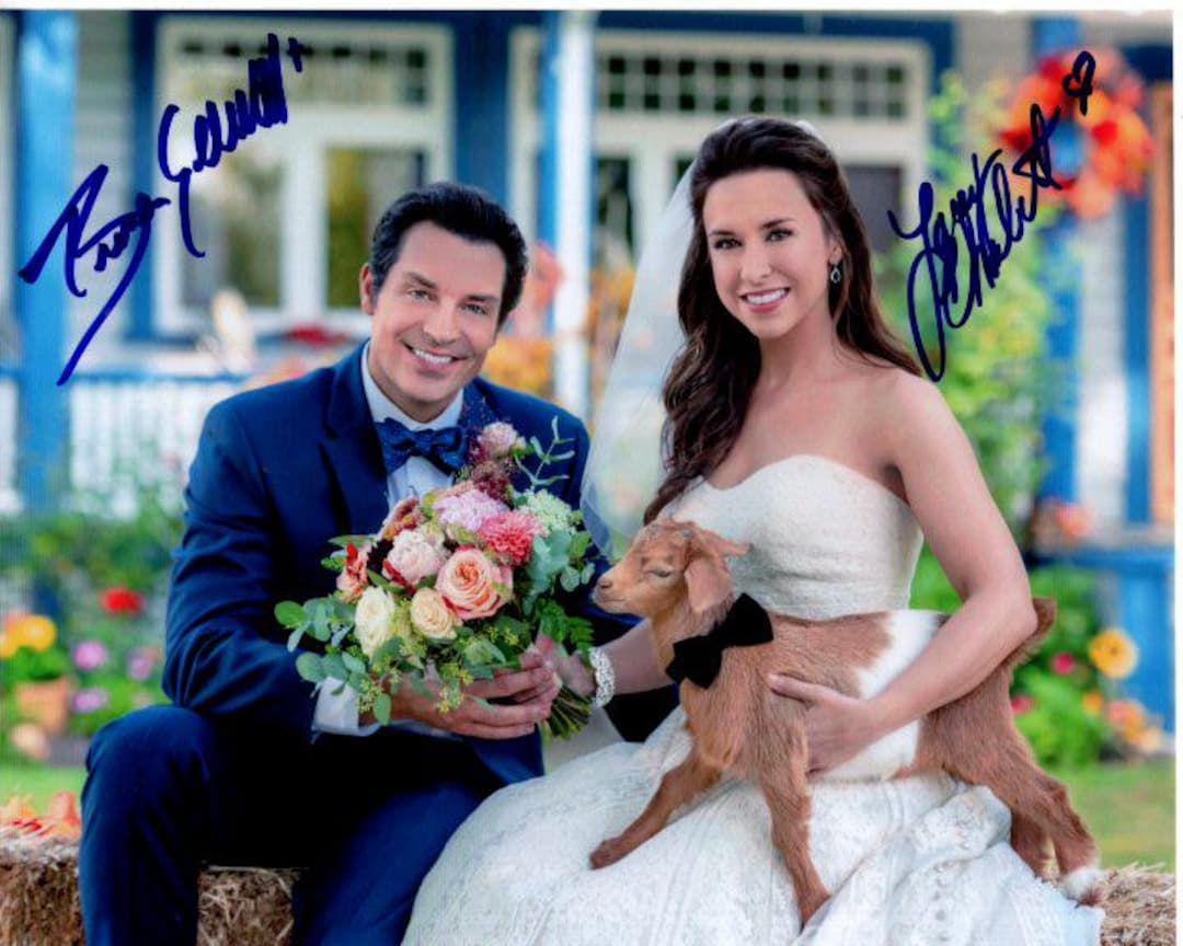 Lacey Chabert and Brennan Elliott Signed Autographed 8x10 Hallmark All ...