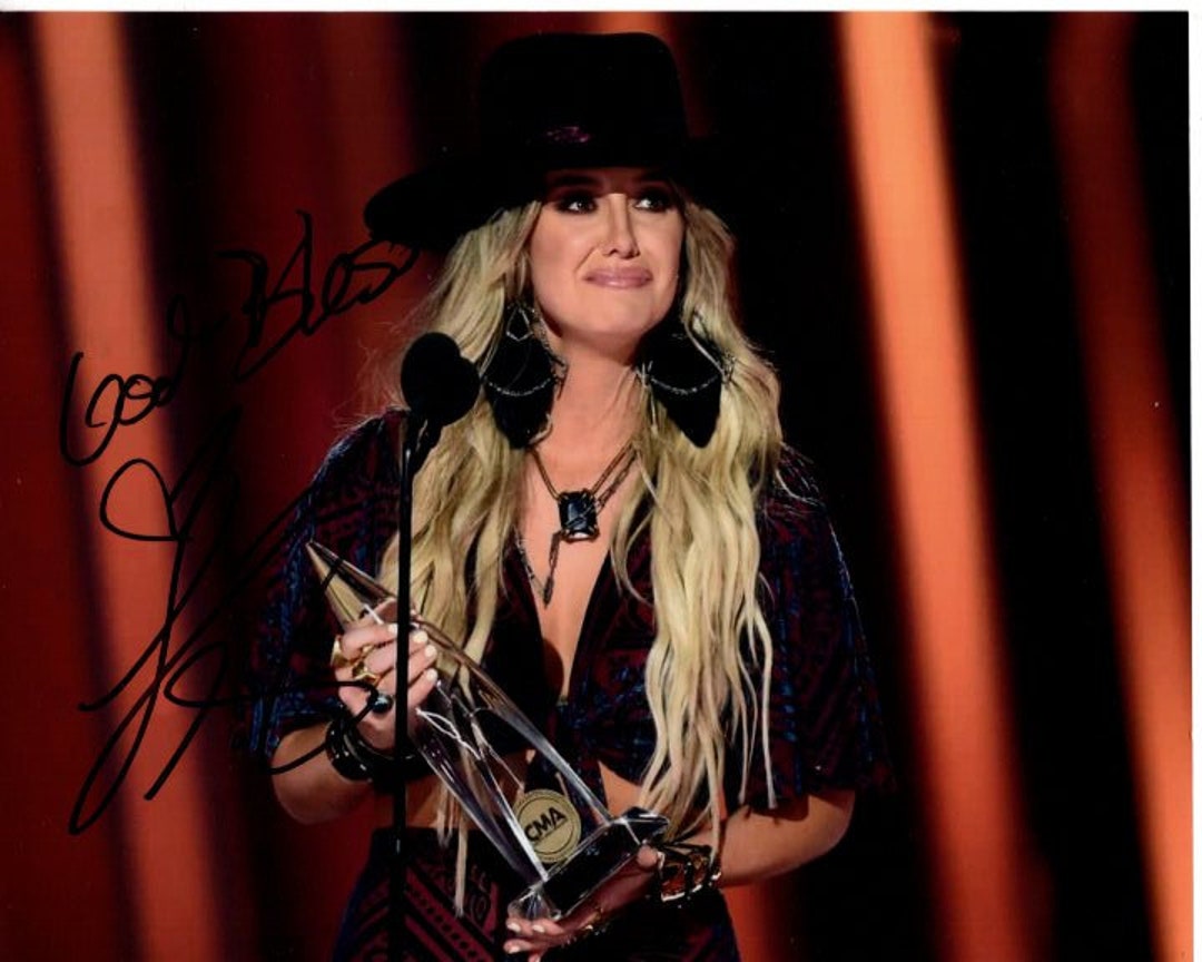 Lainey Wilson Signed Autographed 8x10 CMA Country Award Photograph - Etsy