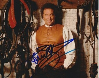 Tom Jones Signed Autographed 8x10 Photo - Etsy