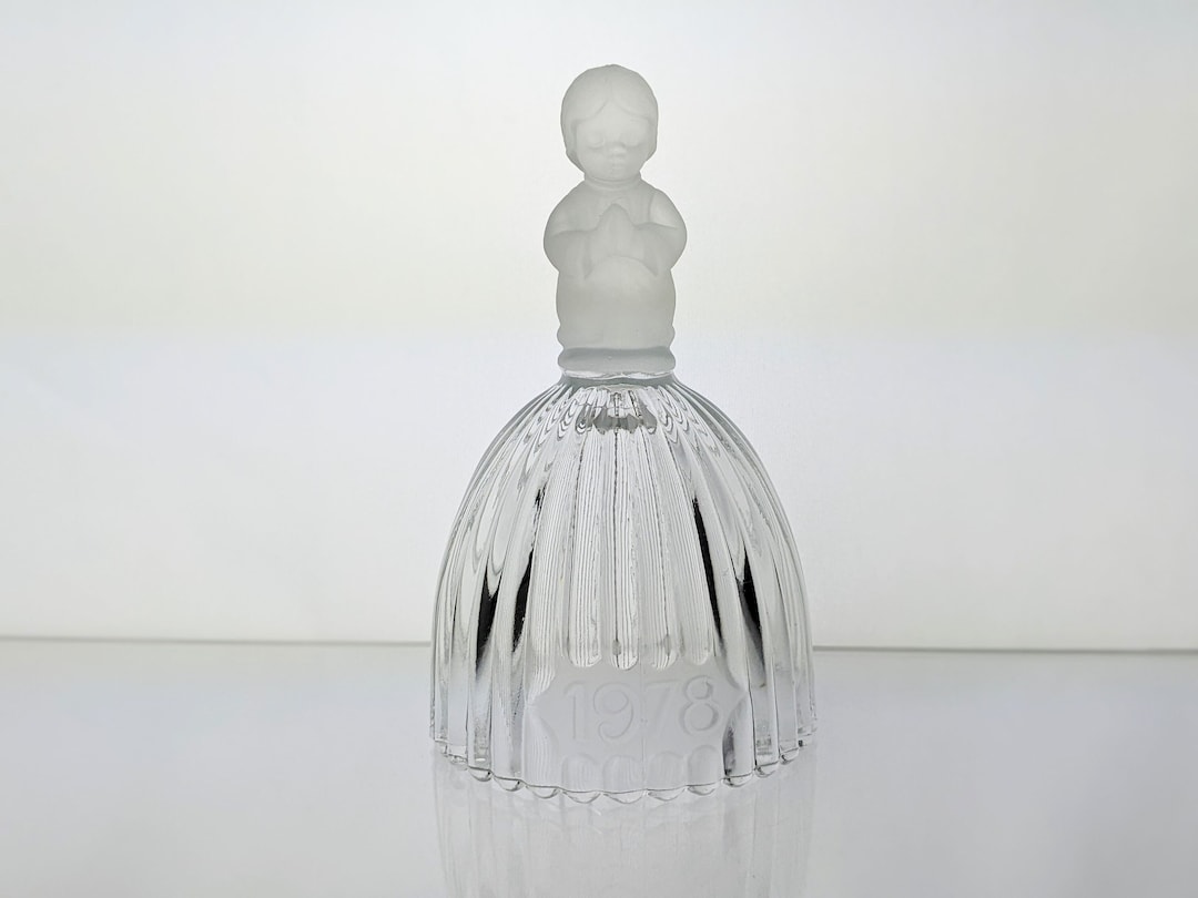 1978 Goebel Crystal Bell Collectible | Goebel West German Glass Bell ...