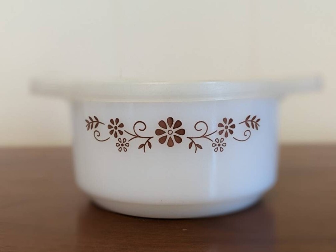 Individual Casserole Dish With Lid | Brown Daisy Dynaware Pyr-o-rey ...