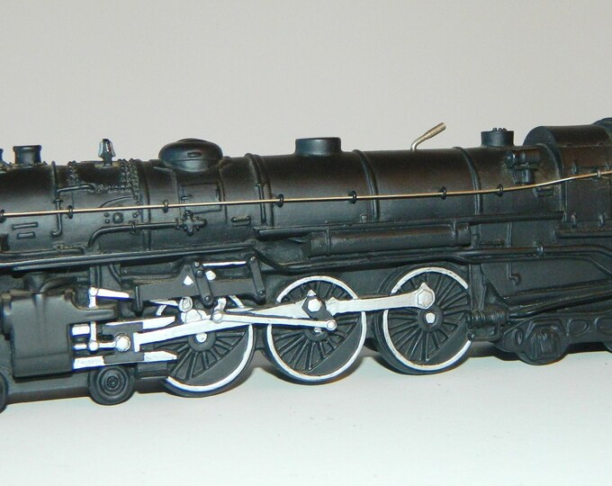 Train Vintage Avon Replica of the 700E Hudson Locomotive From Lionel ...
