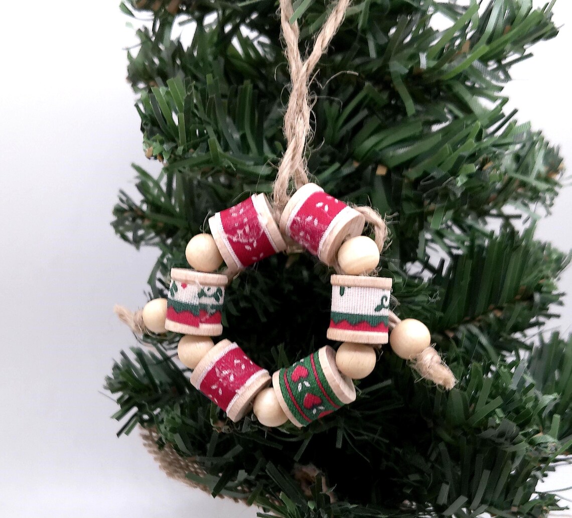 Wood Spool Christmas Wreath Ornament - Assorted Reds, Green & White - Etsy