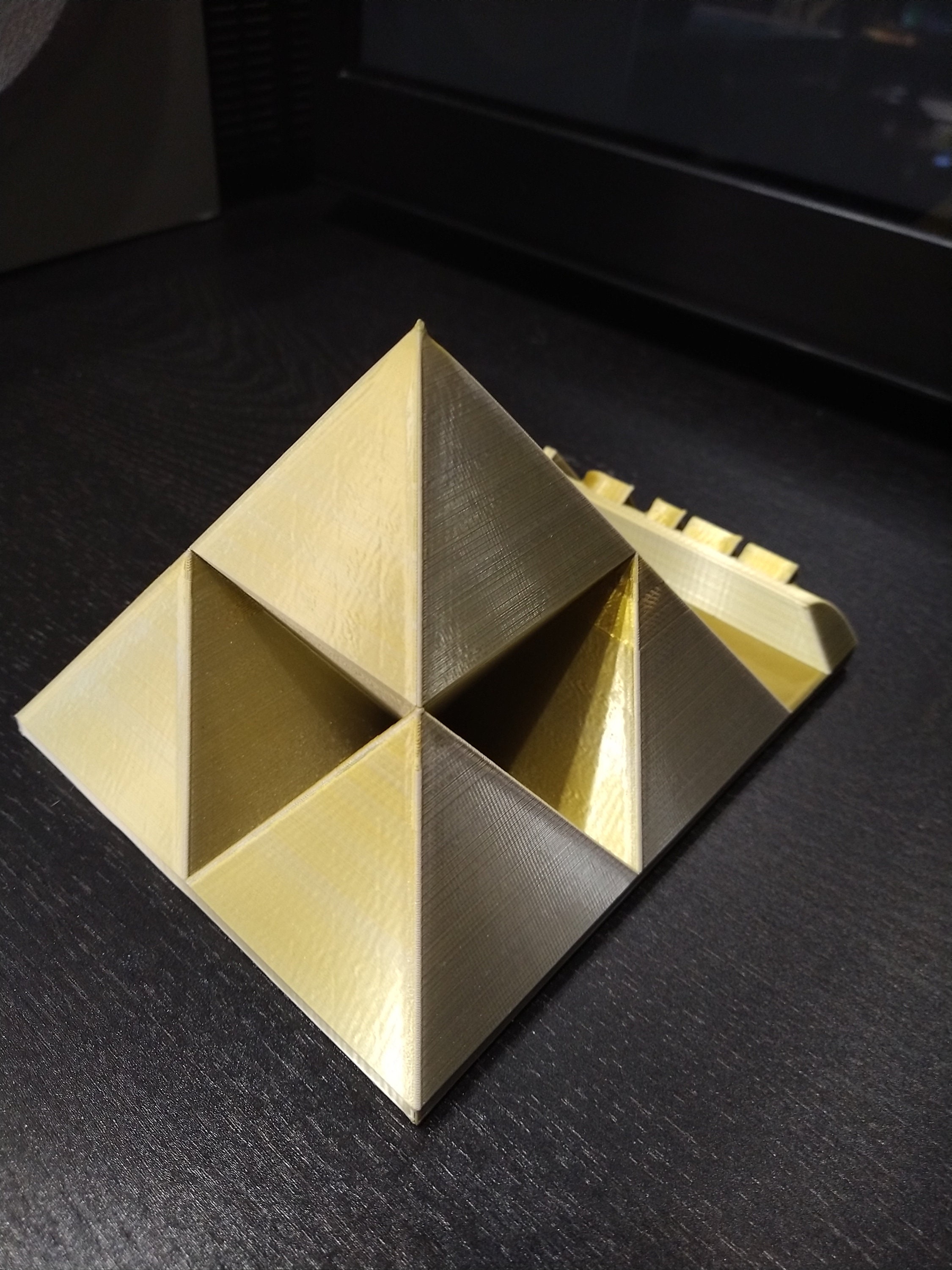 Zelda Triforce Holder - Etsy