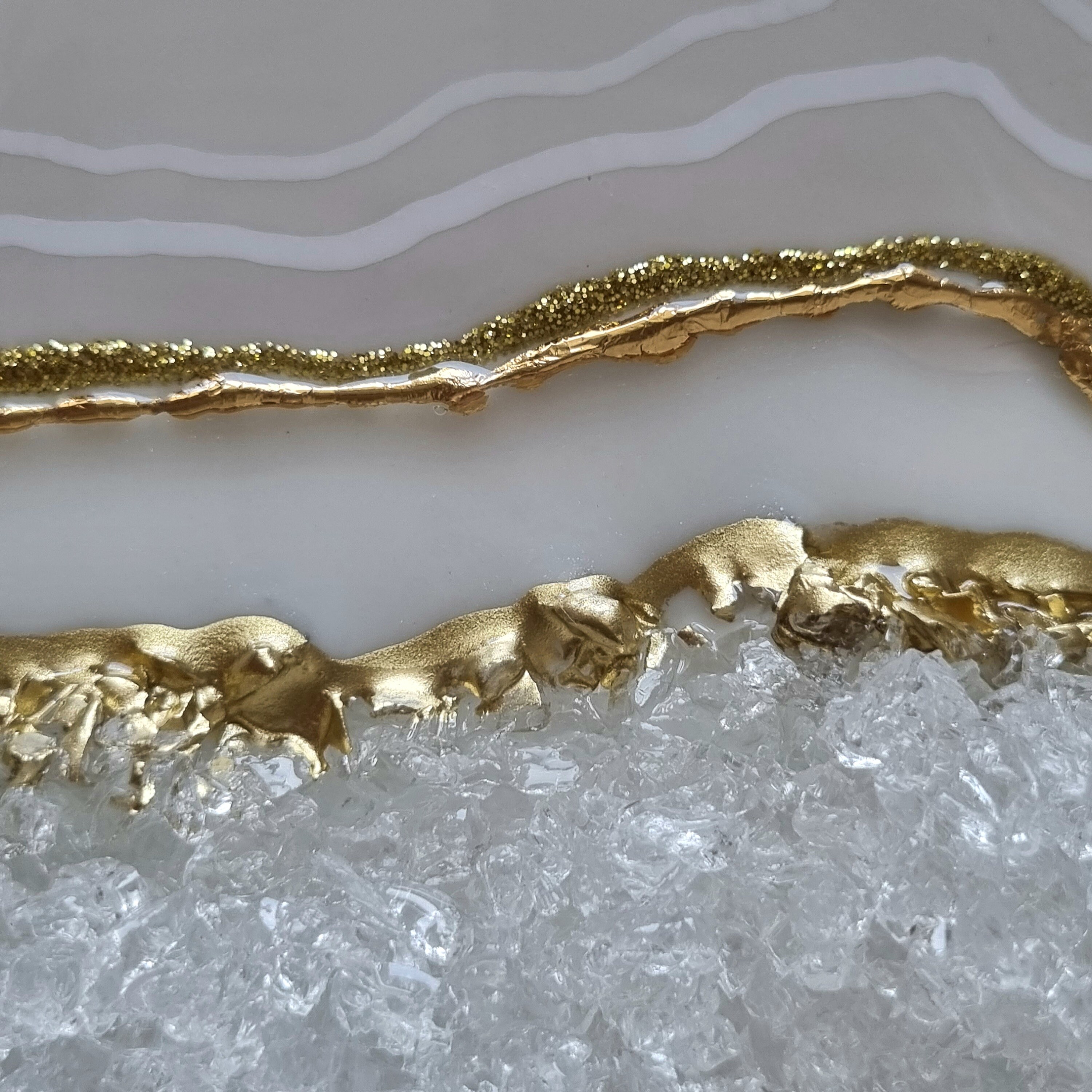 Wall Decor, Resin Wall Art, Crystal Geode Decor, Resin Geode Art - Etsy