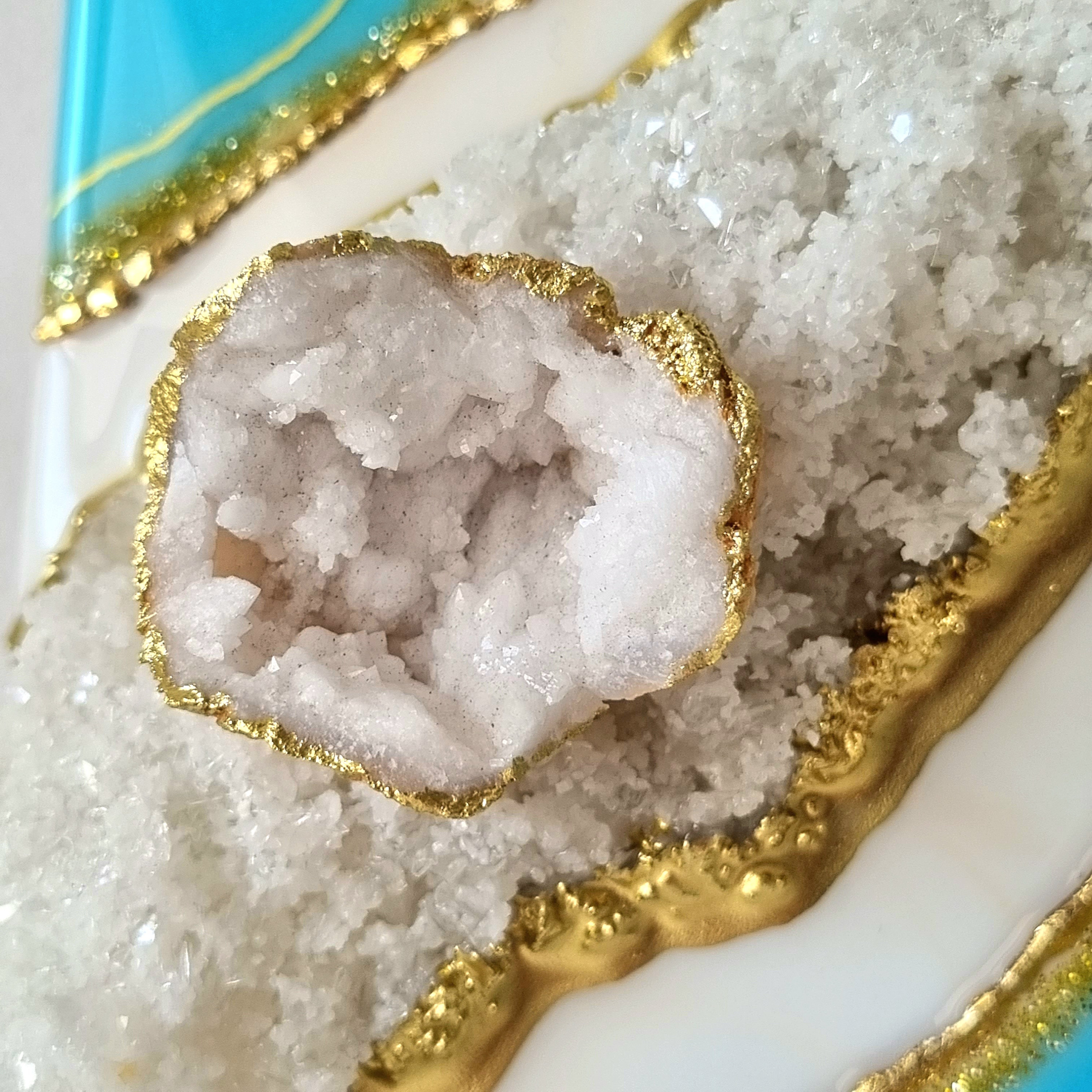 Wall Decor, Resin Wall Art, Crystal Geode Decor, Resin Geode Art - Etsy