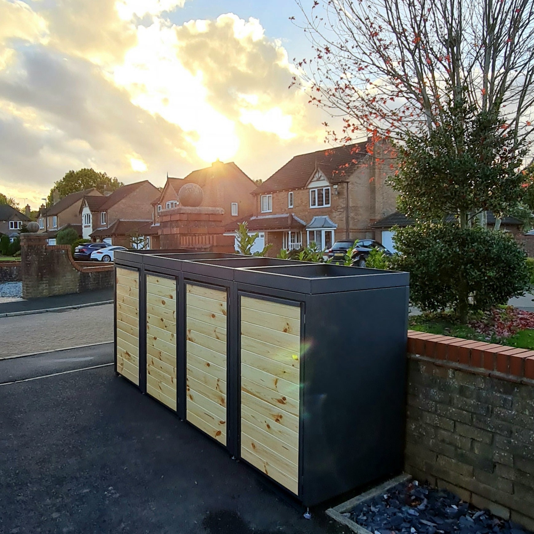 Wood Premium Wheelie Bin Store With Green Roof Planter- 240L - Eden ...