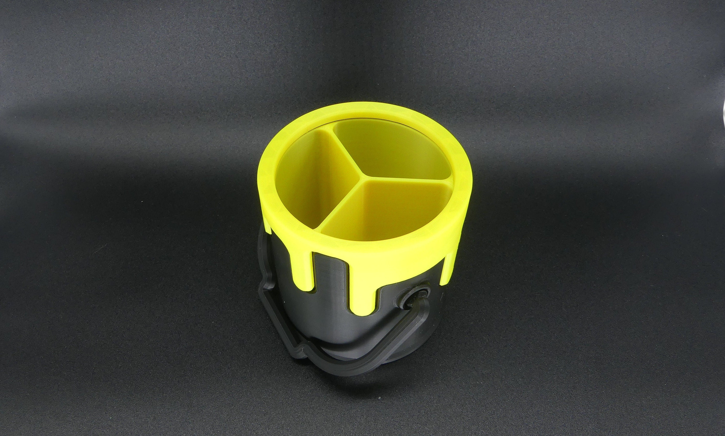 3D Printed Drippy Bucket, Penpot, Desktop - Etsy