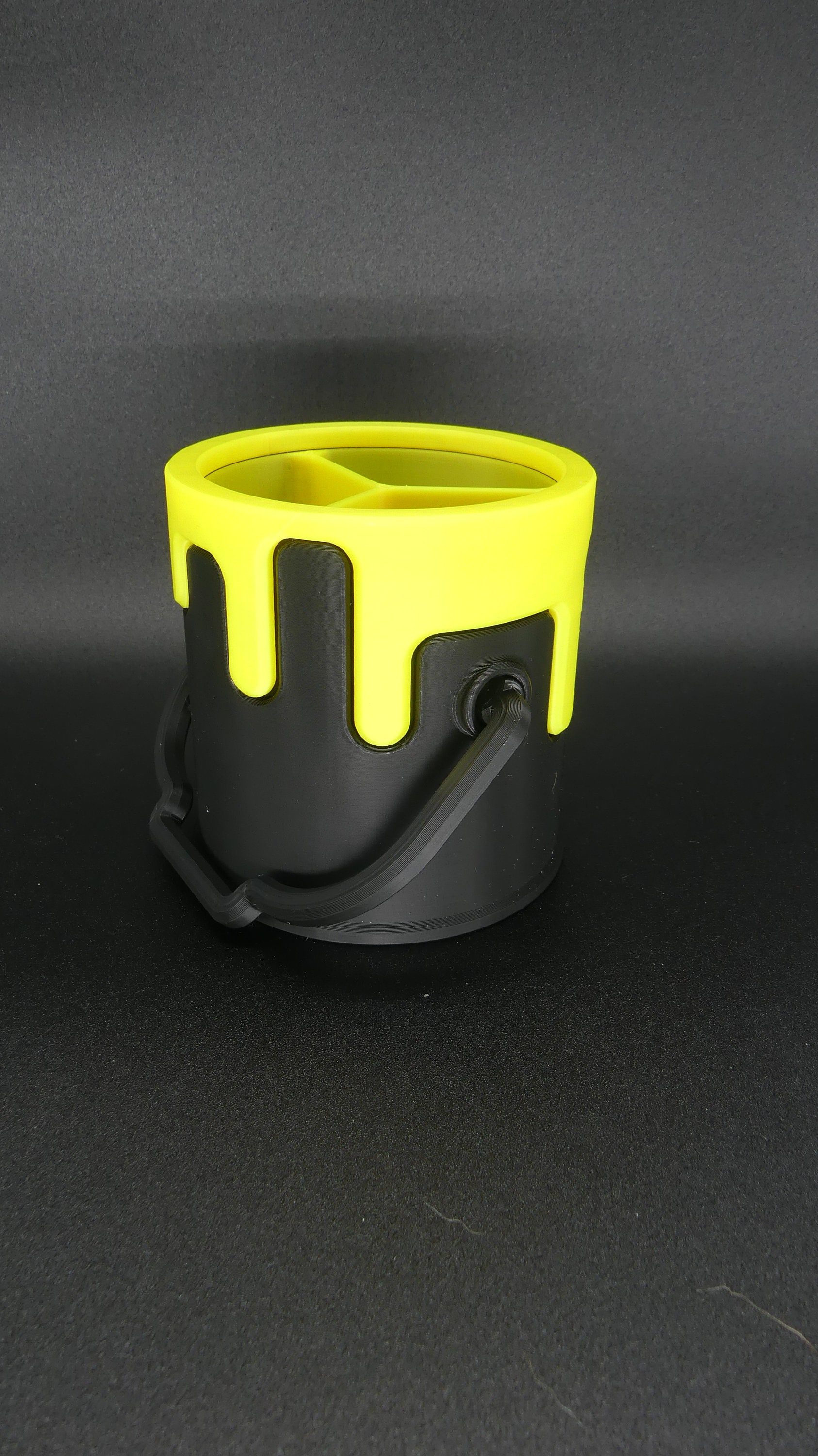 3D Printed Drippy Bucket, Penpot, Desktop - Etsy