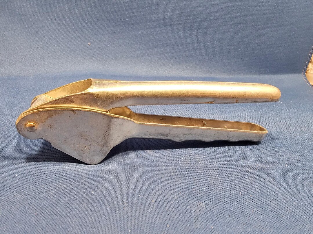 Aluminum Garlic Press - Taiwan - 6-1/4 in Long - Clean - Etsy