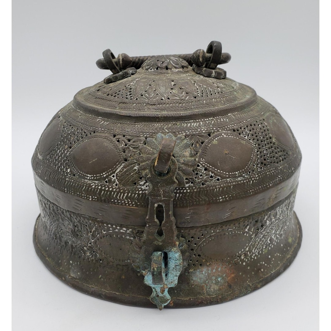 Antique Betelnut Paan Daan Box 19th Century Handmade Bronze Latching ...