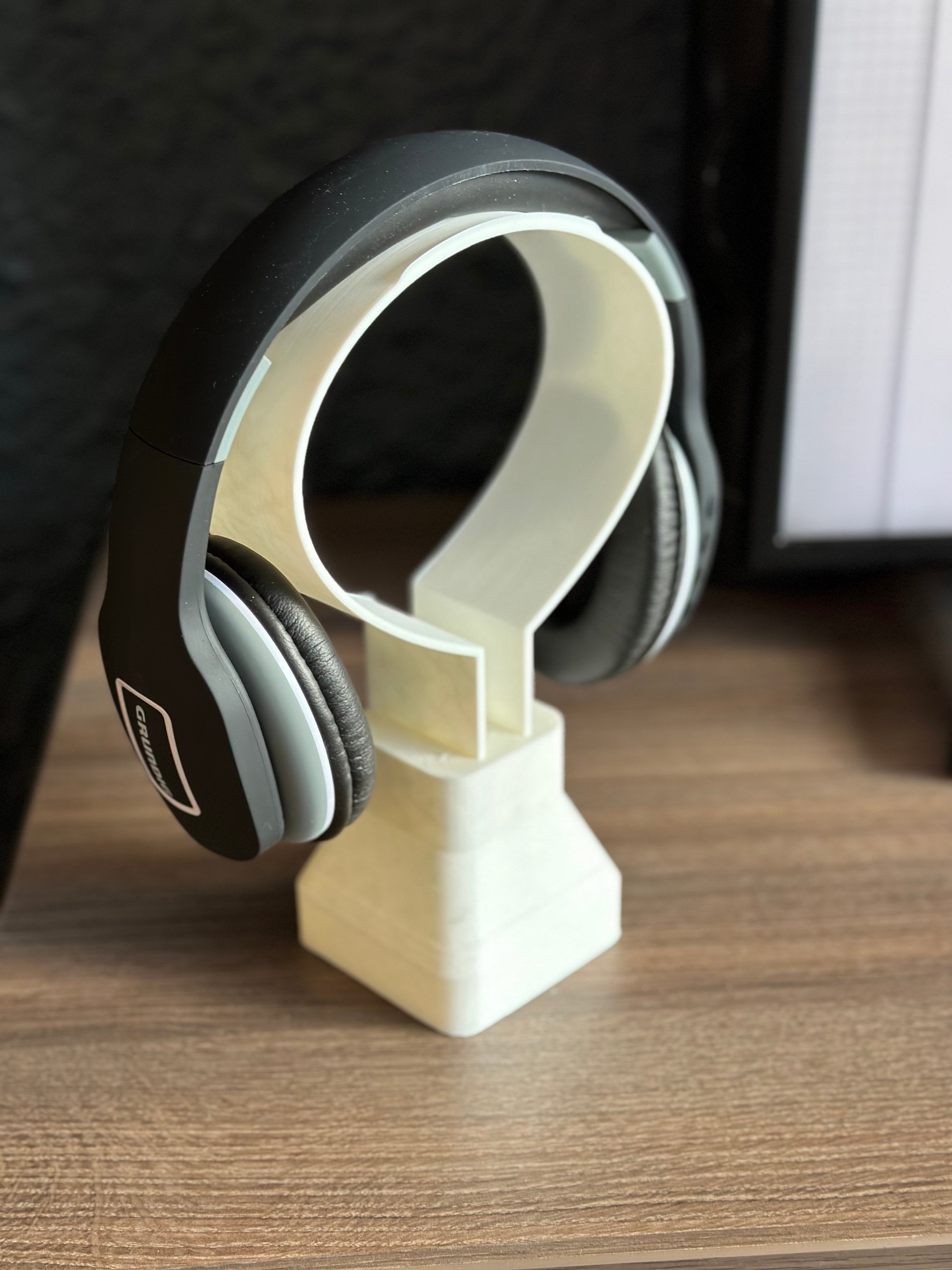 3D Printed Headphone Stand: Sleek and Stylish - Etsy