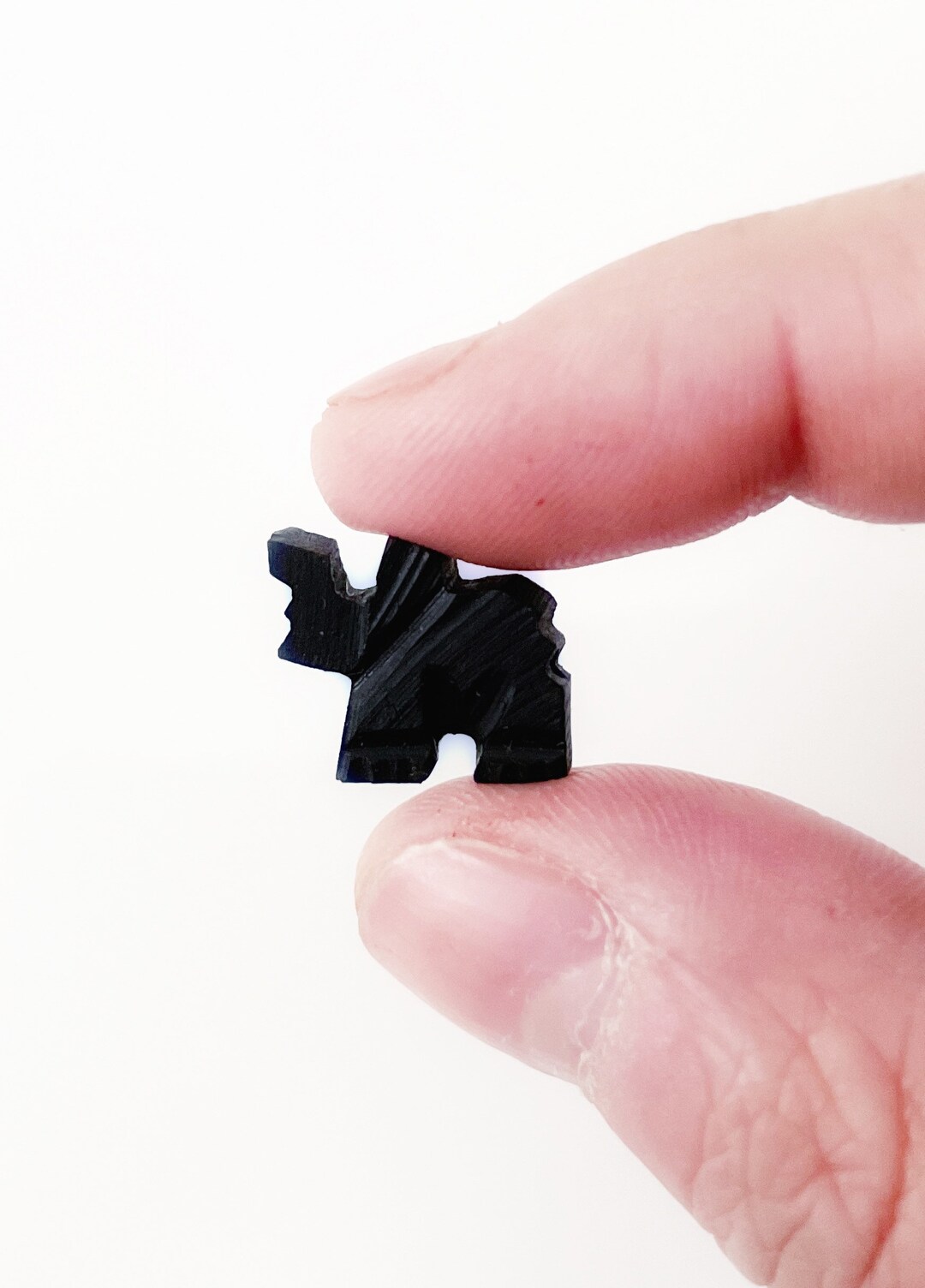 Elephant Shaped Jet, Set of 6 Pieces, Jewelry Supply, Jet/ Azabache. - Etsy