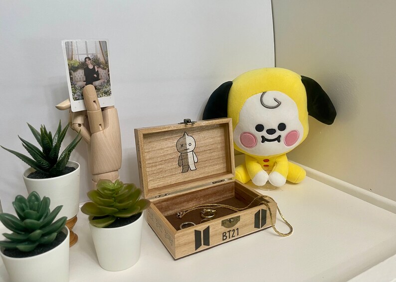 BTS BT21 shooky Hand Painted Jewelry Box | Etsy