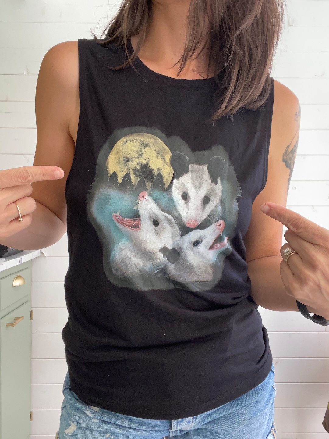 Tank : Howlers Full Moon Opossum Possum Shirt Vintage Theme Wildlife ...