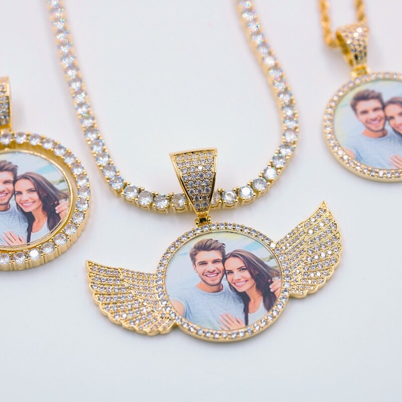 Circle With Wings Chain - Etsy